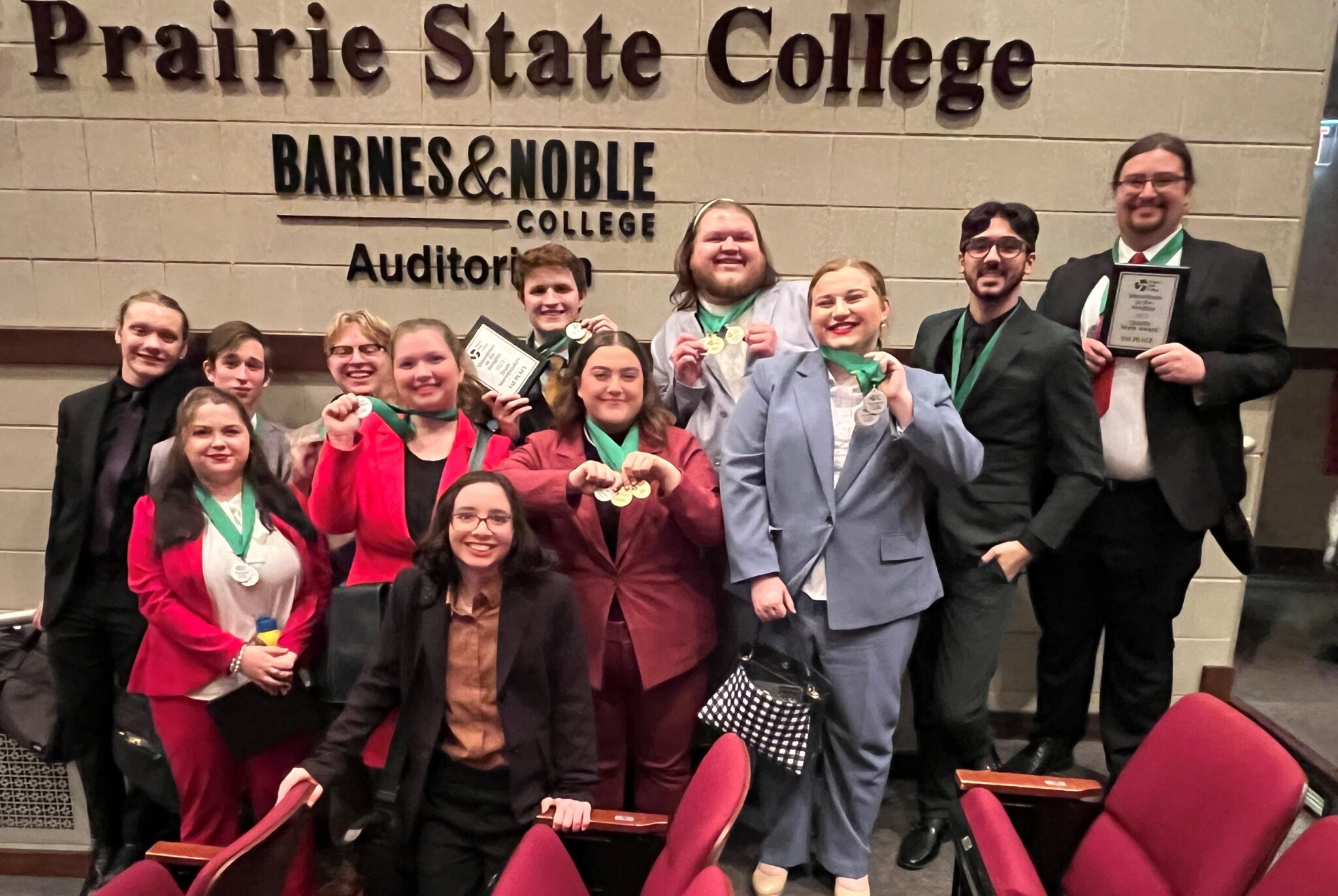 Forensic Falcons Win Showdown in Chicago | Southeastern Illinois College